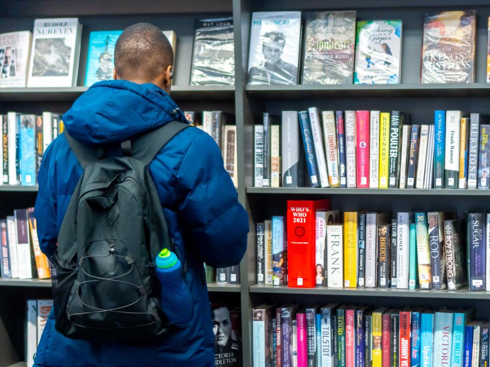 Library Services for Ukrainian Refugees ¦ Послуги бібліотеки ...